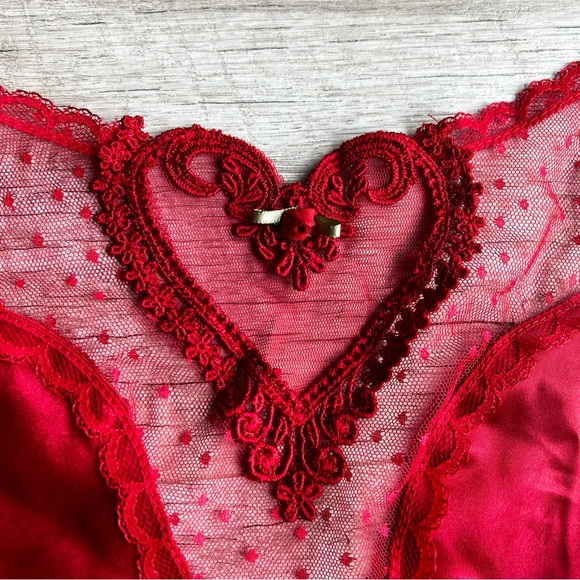 delicates | Intimates & Sleepwear | Vintage Nwt Silky Lace Valentines ...